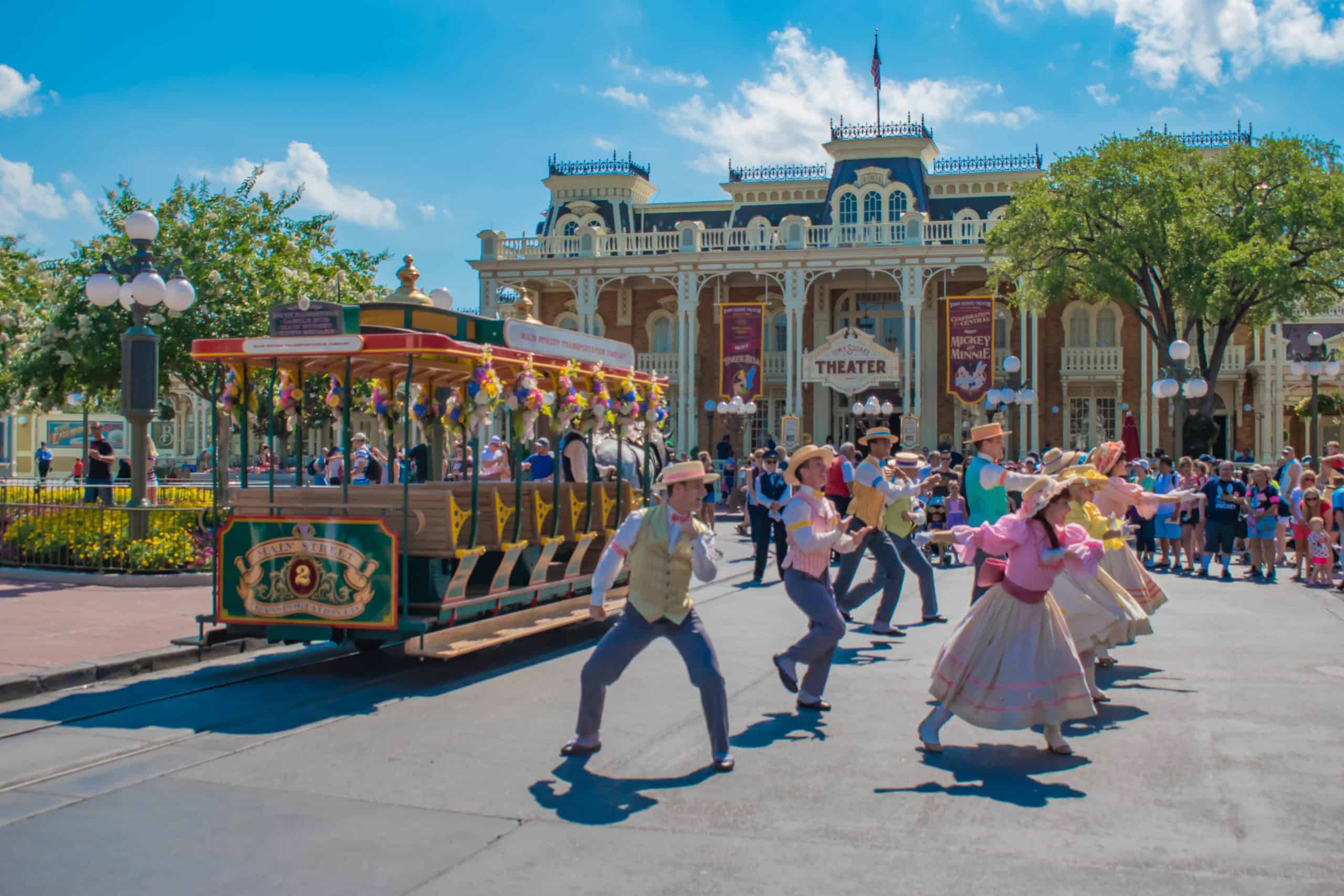 Epcot to Magic Kingdom: How to Park Hop - EverythingMouse Guide To Disney